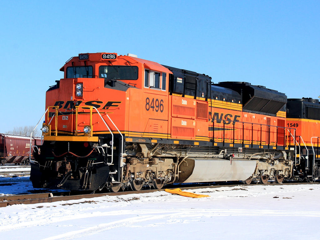 BNSF 8496